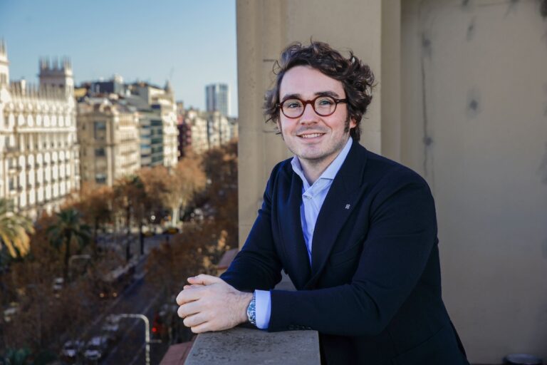 Deale facilita un centenar de compravendes de pimes per més de 400 milions